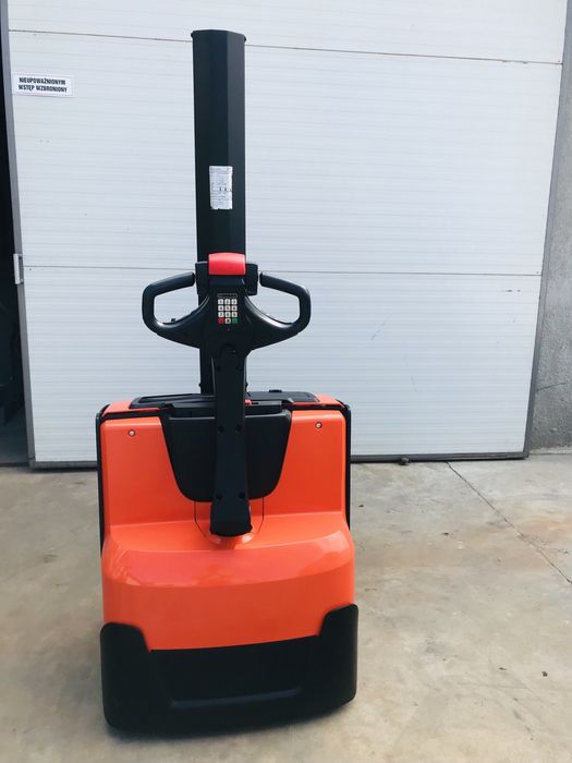 BT / TOYOTA SWE080L paleciak elektryczny z masztem do zaladunków Kalisz ...