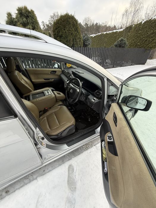 Honda frv 6 osobowa Wiśniowa Góra • OLX.pl