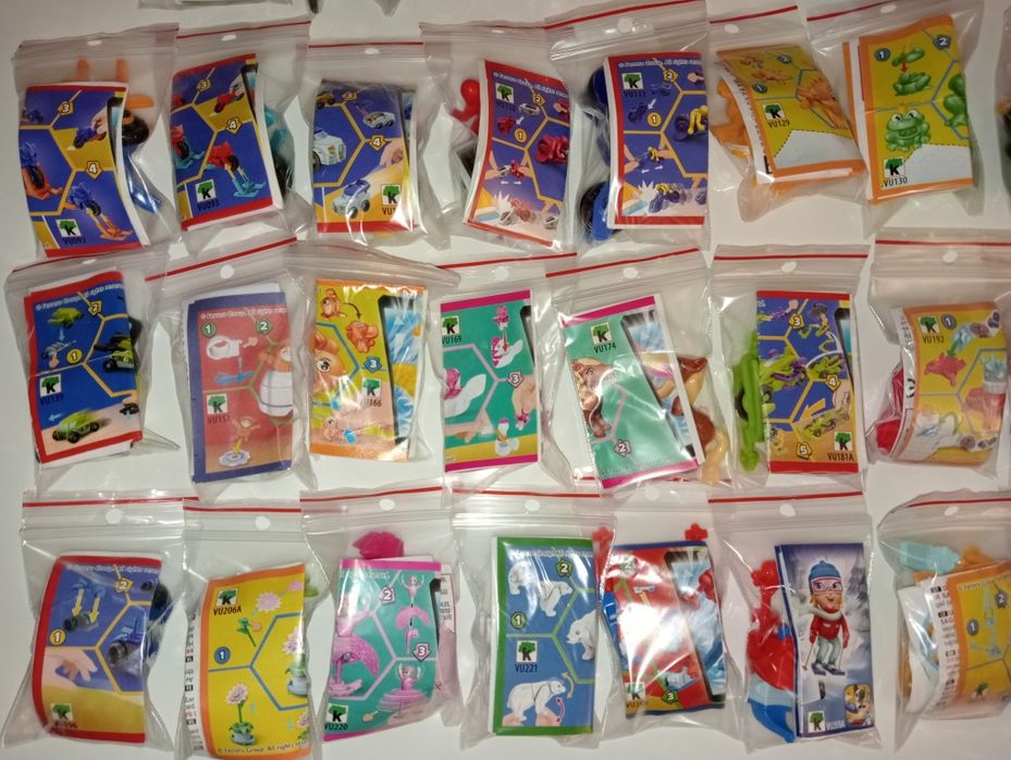 Kinder Niespodzianka zabawki VU kinderki figurki składaki vu Bytom • OLX.pl
