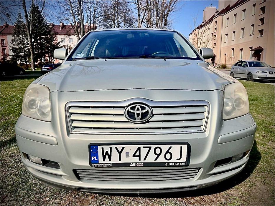 Toyota Avensis 2.0 Benzyna D4D 2004 automatyczna skrzynia Pionki • OLX.pl