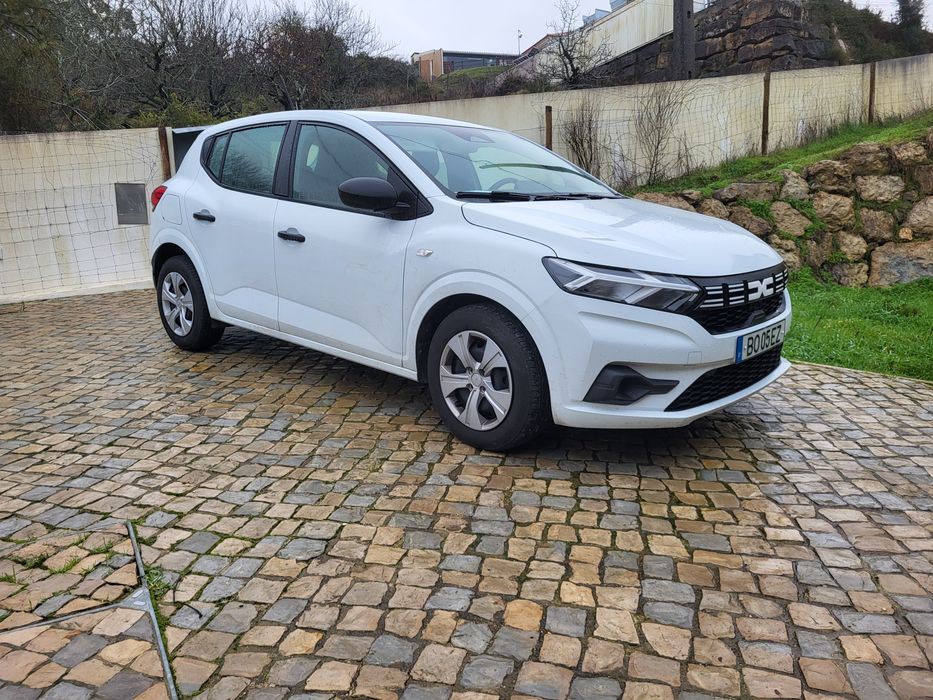 Dacia Sandero Eco-G 100 Essential GPL Vila Franca de Xira • OLX.pt