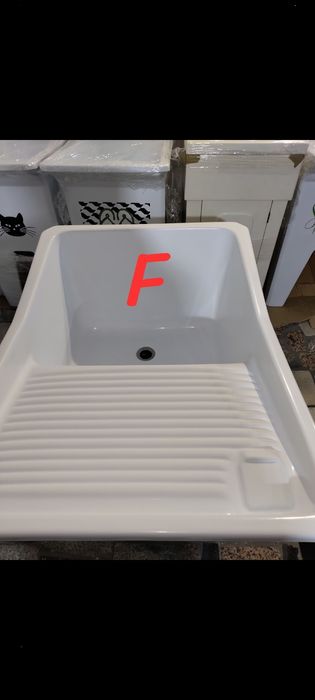 Tanque de lavar roupa em fibra Rio Meão • OLX Portugal