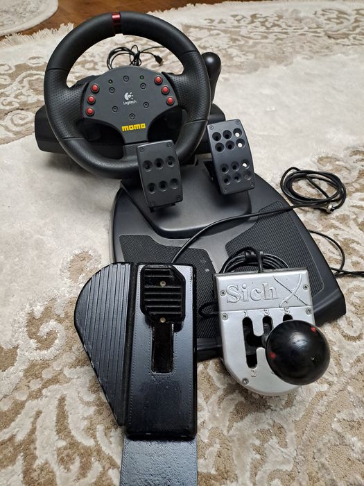 Ігровий руль Logitech MOMO Racing: 5 500 грн. - Аксесуари Буштино на Olx