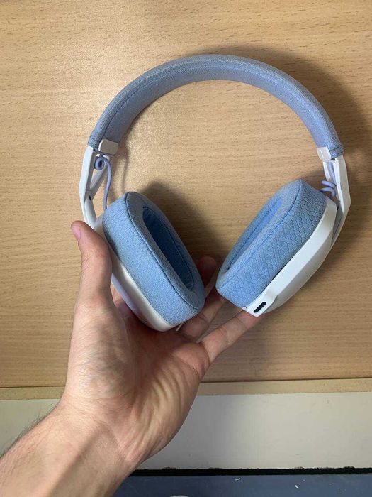 Ігрові бездротові навушники Logitech G435: 750 грн. - Навушники Ужгород на Olx