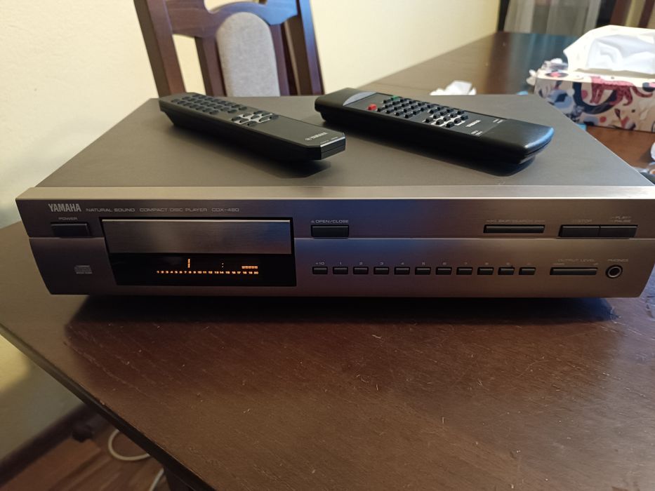 Yamaha CDX-480 srebrny tytanowy odtwarzacz CD pilot nowy laser i pasek ...
