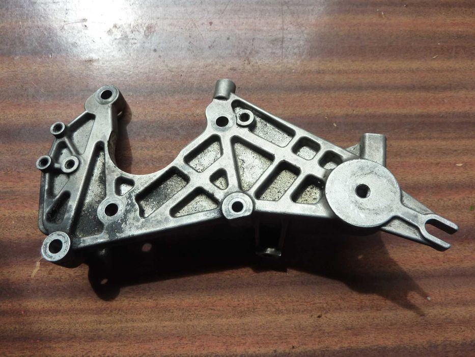 AUDI A6 C6 A4 B7 Q7 2,7 3,0 TDI ŁAPA POMPY wtryskowej 059.130147J ...