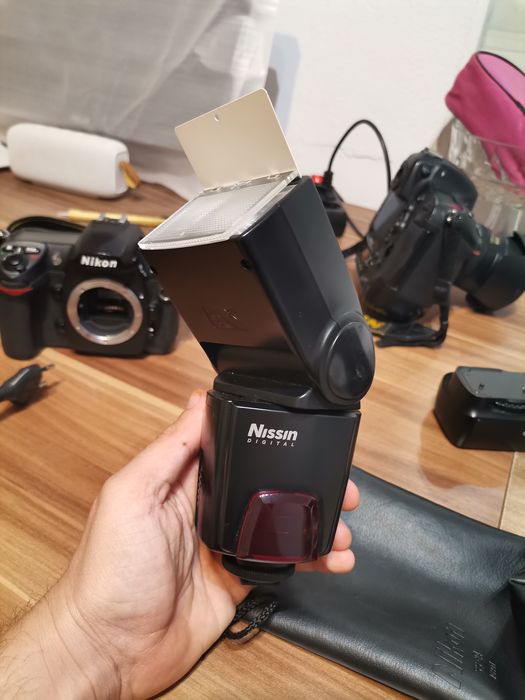 Kit Nikon D200 flash + punho + corpo D200 Mexilhoeira Grande • OLX.pt