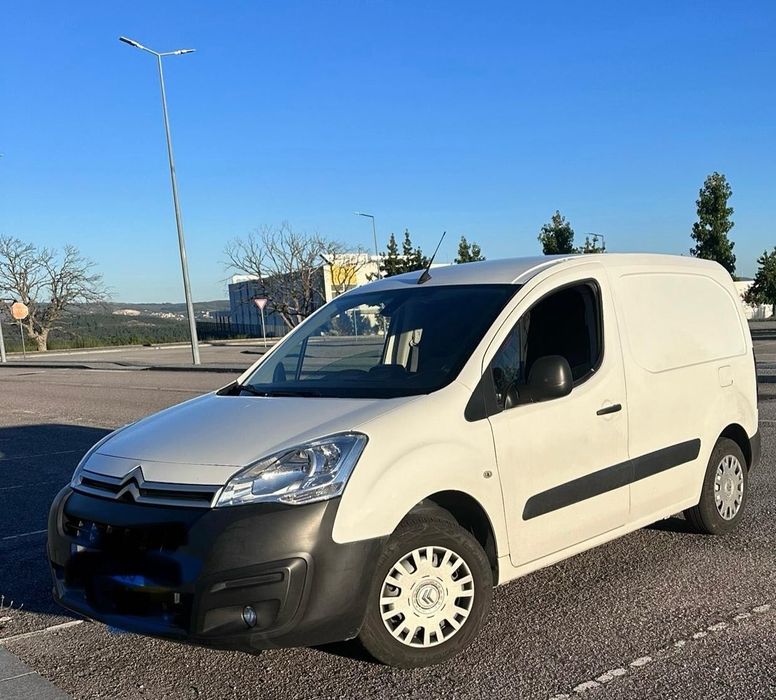 Carrinha comercial 3 lugares Moimenta da Beira • OLX.pt