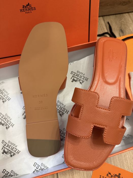 Hermes oran 38 pomarańczowe orange klapki laczki buty Kobyłka • OLX.pl