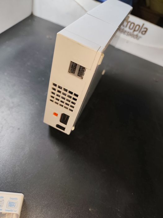 Konsola Nintendo Wii plus akcesoria Łazy • OLX.pl