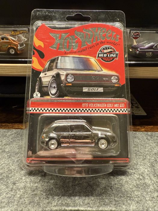 Машинка Hot Wheels RLC 1976 Volkswagen Golf MK1 GTI Red Line Club: 2 ...