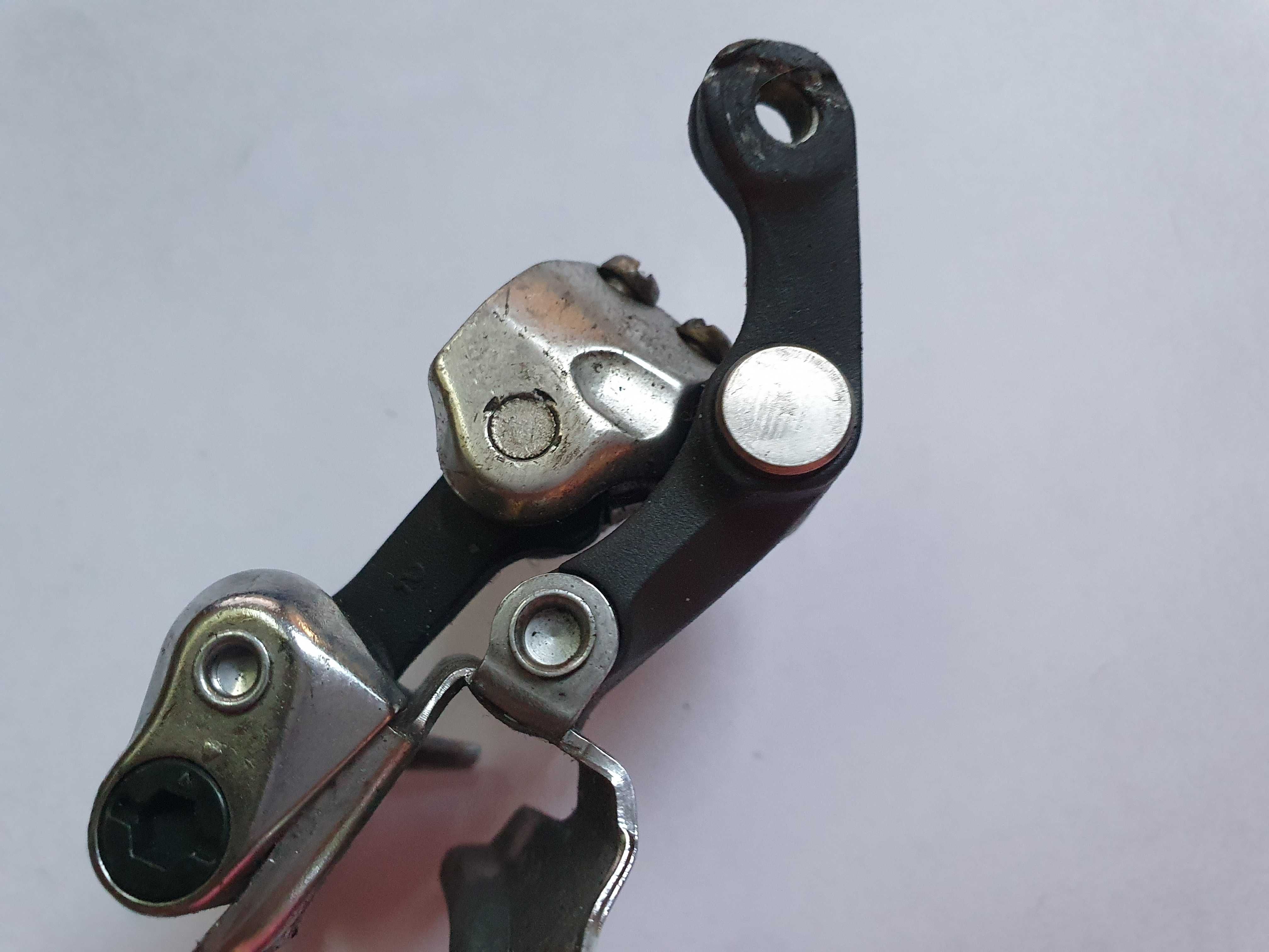 Używana przerzutka przednia Shimano Deore XT. Pod 3 blaty. Wrocław ... Używana przerzutka przednia Shimano Deore XT. Pod 3 blaty. Wrocław ...