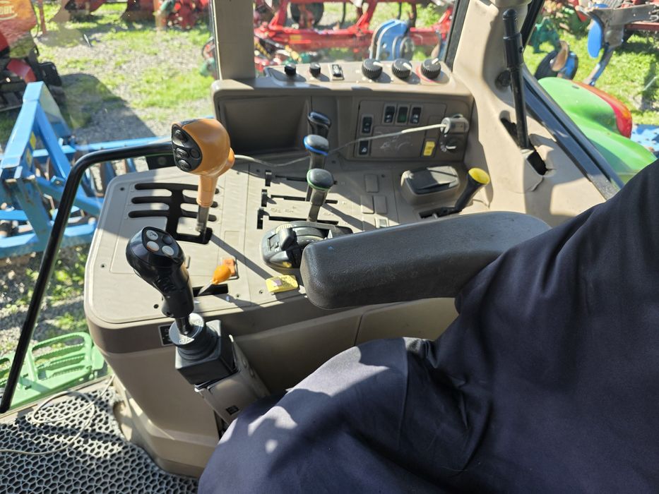 John Deere 6115M GPS TUZ WOM pneumatyka z Niemiec! Czółna • OLX.pl