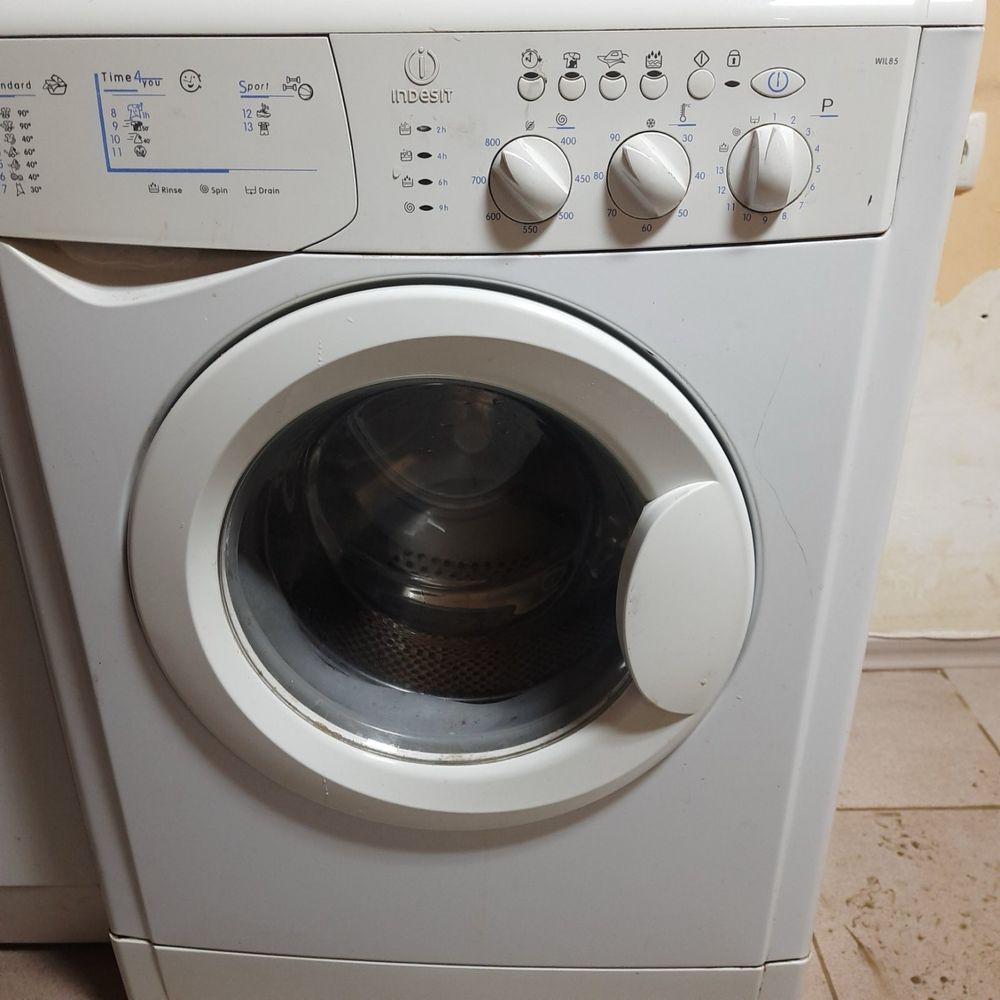 Indesit стиральна машина: 4 000 грн. - Пральні машини Вінниця на Olx