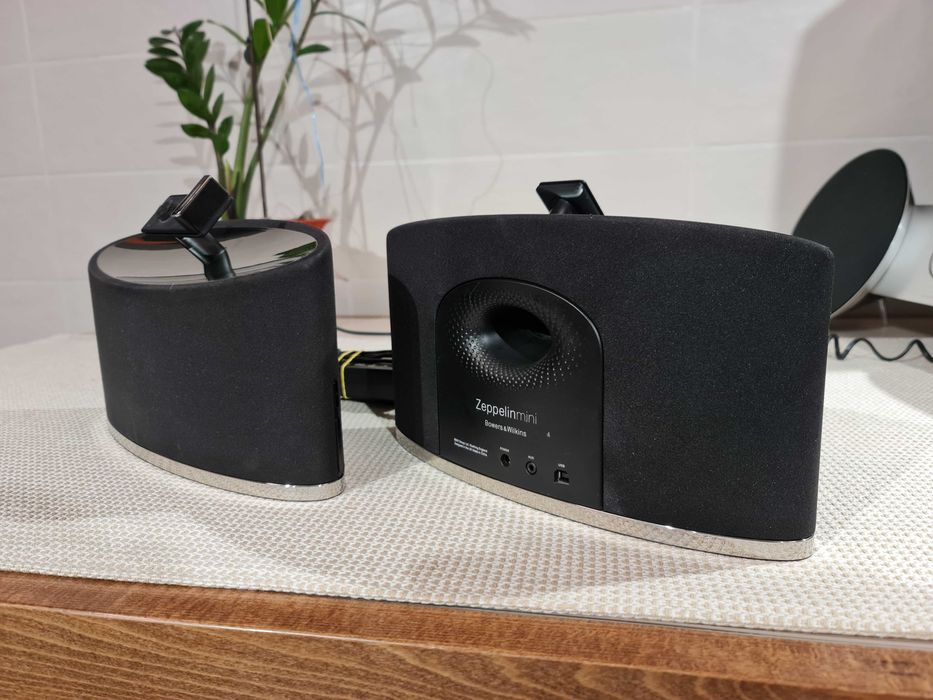 Акустика Bowers & Wilkins Zeppelin Mini: 2 850 грн. - Акустичні системи ...