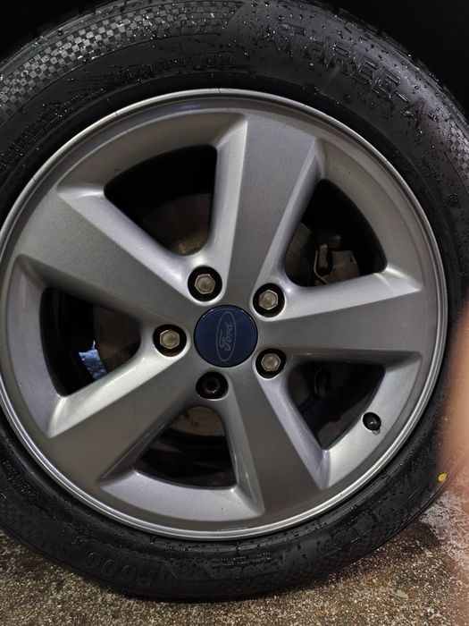 Vende-se Ford Focus MK2 ou troco por mota 600cc Rio Tinto • OLX.pt