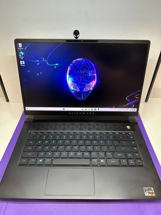 Alienware M15 15" Ryzen 9 5900HX/ 16GB RAM/ 1TB SSD RTX3070 360HZ: 54 ...
