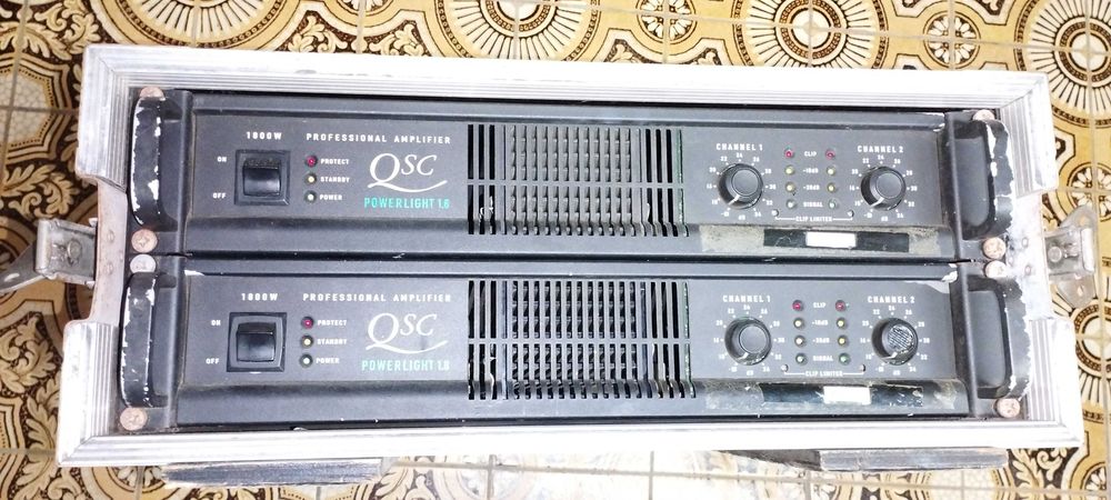 Amplificadores QSC Powerlight 1.8 (com rack e painel ligações) Águeda E ...