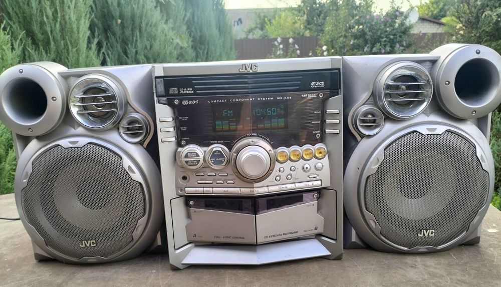 Музыкальный центр JVC. Мощь!: 1 200 грн. - Музыкальные центры Запорожье на Olx