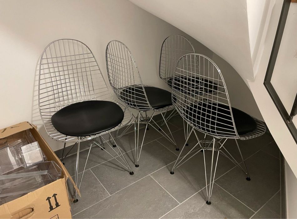 Стільці Eames wire chair Dkr. Black seat (Vitra, Eames, Herman Miller): 3 500 грн. - Офісні ...