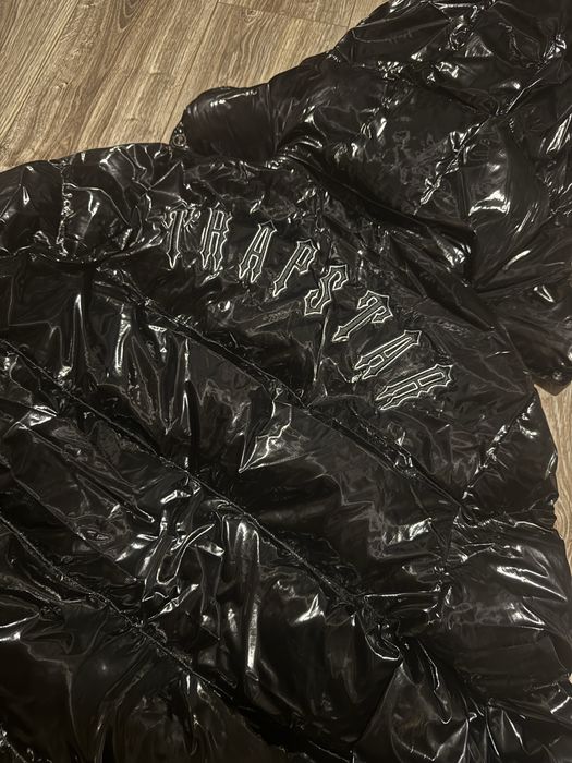 Trapstar Irongate detachable hooded Puffer jacket – shiny black ...