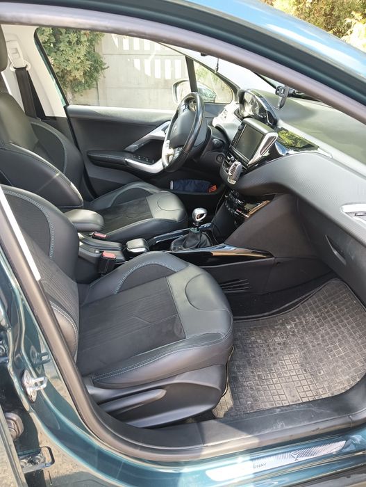 PEUGOT 2008 1.6 BLUE HDI ALLURE niski przebieg Łubna Jakusy • OLX.pl