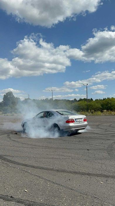 Mercedes CLK W208 2.3 kompresor dwie sztuki. DRIFT, WRAK RACE Wejherowo ...
