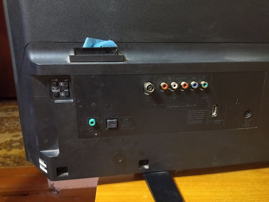 Телевізор Sony Bravia на запчасти, розбитый экран: 1 000 грн ...