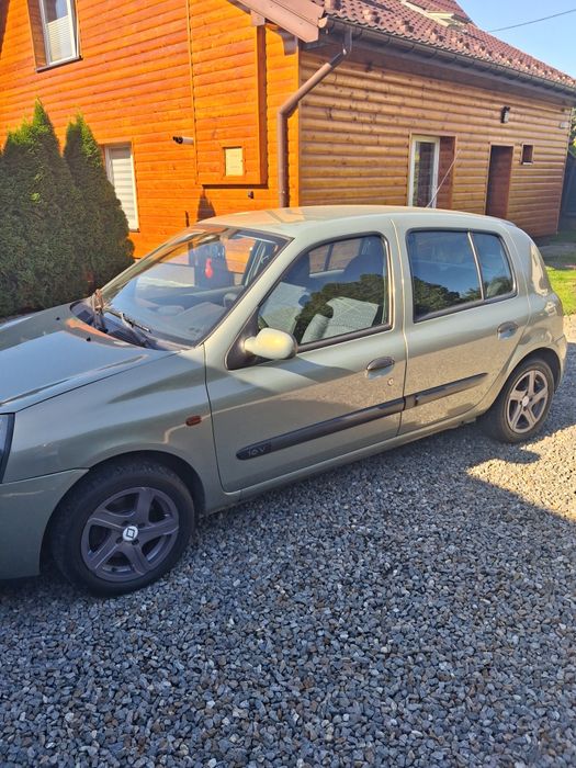Sprzedam bardzo zadbane reno clio Śledziejowice • OLX.pl