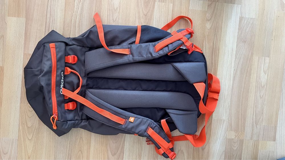Рюкзак Arpenaz 40 від Quechua – ідеальний для походів та подорожей ...