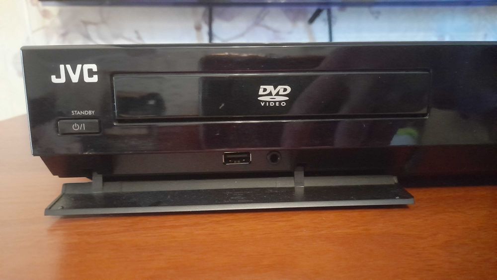 DVD програвач ресивер JVC TH-G31 HD XV-THG31: 900 грн. - Медіа програвачі Київ на Olx
