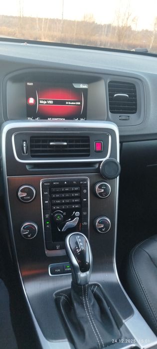 Volvo V60 2.4 d6 AWD plug in hybrid 283 hp Dęblin • OLX.pl