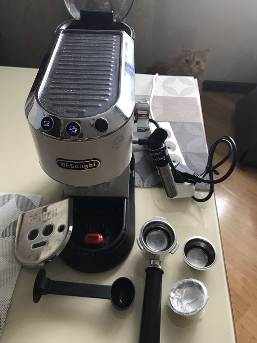 Кавоварка DeLonghi Dedica EC685 W: 2 500 грн. - Кавоварки / кавомолки ...