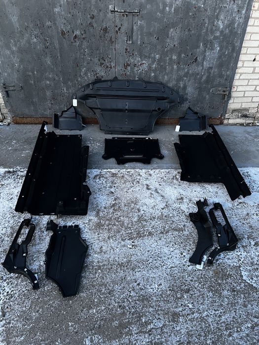 Audi Q5 8R Захист порогу ауди ку5 защита днища Захист двигуна спойлер ...