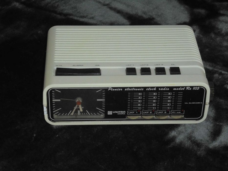 Kolekcjonerskie radio z zegarem Unitra Diora Re 105 - do renowacji Łódź ...
