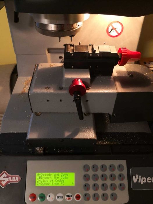 Maszyna do kluczy, silca VIPER, kopiarka kluczy. Biestrzynnik • OLX.pl