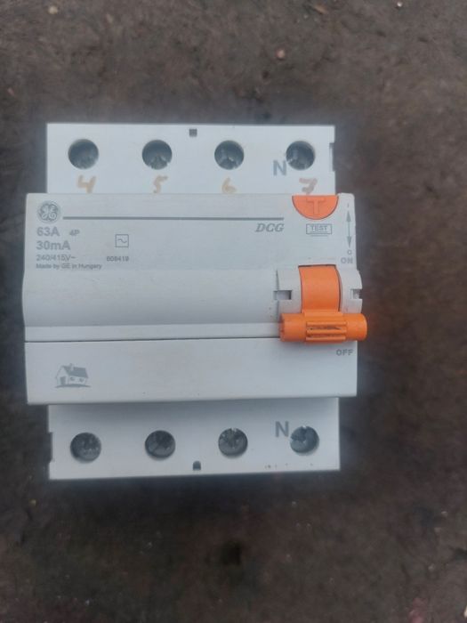 Устройство защитного отключения,УЗО DCG440/030 4P: 1 000 грн ...