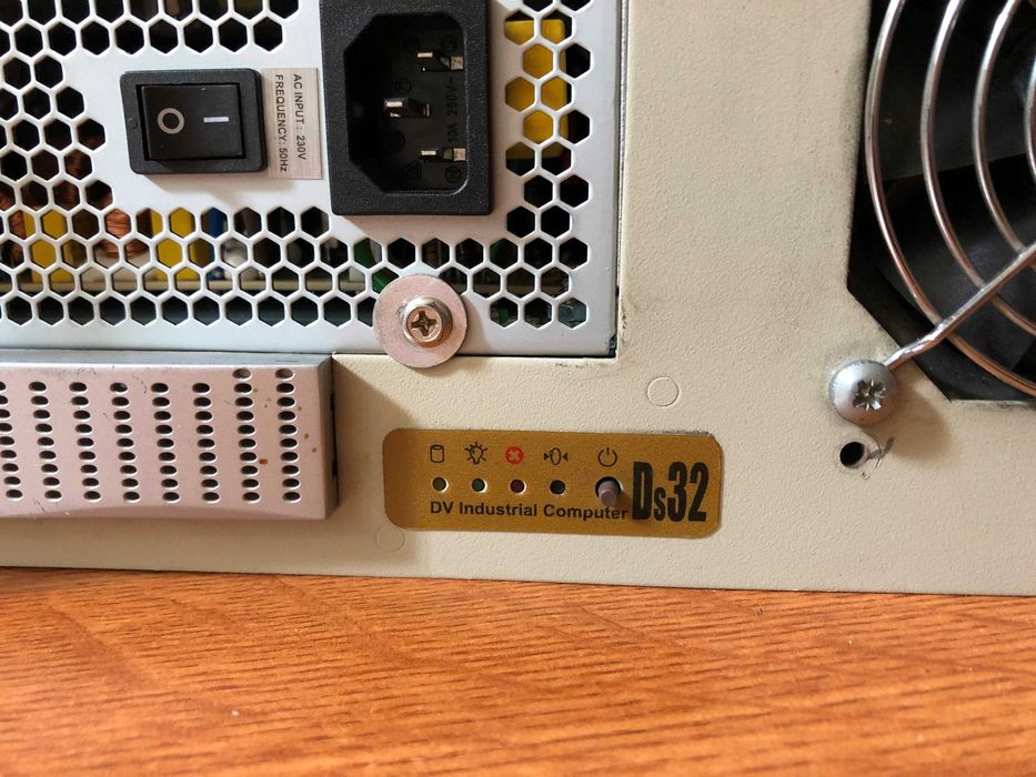 Intel Pentium в корпусе DS32 3U Сервер на rack-стойку 19": 7 500 грн ...