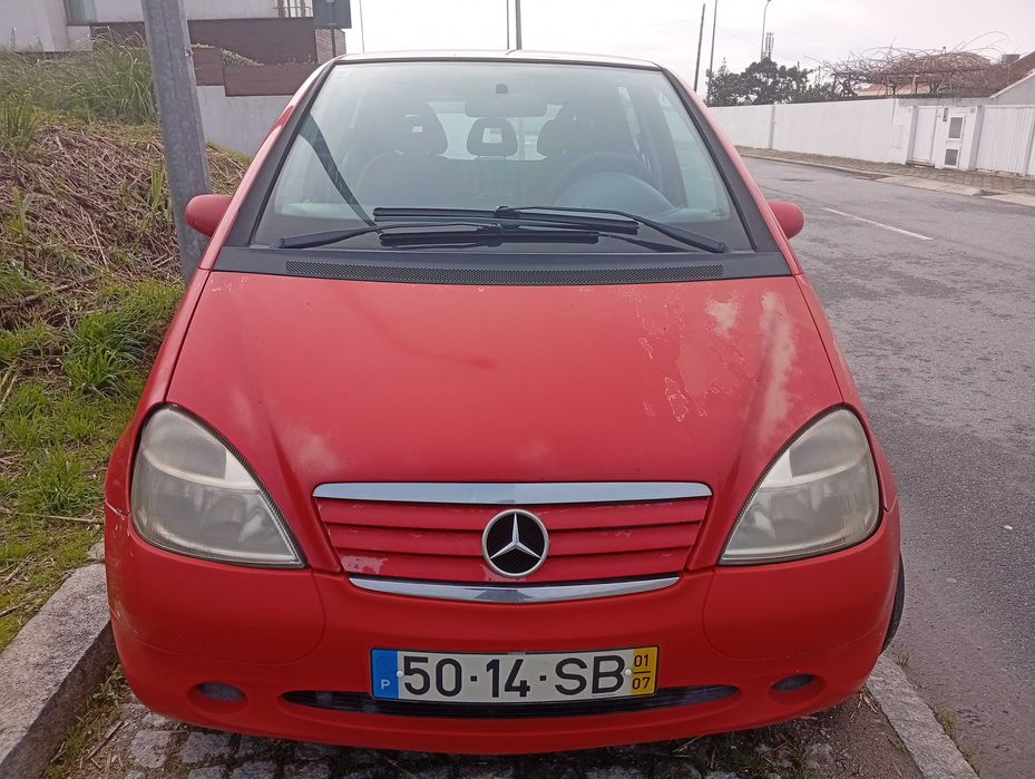 Mercedes A140 a funcionar com inspecção em dia. Gulpilhares E Valadares ...