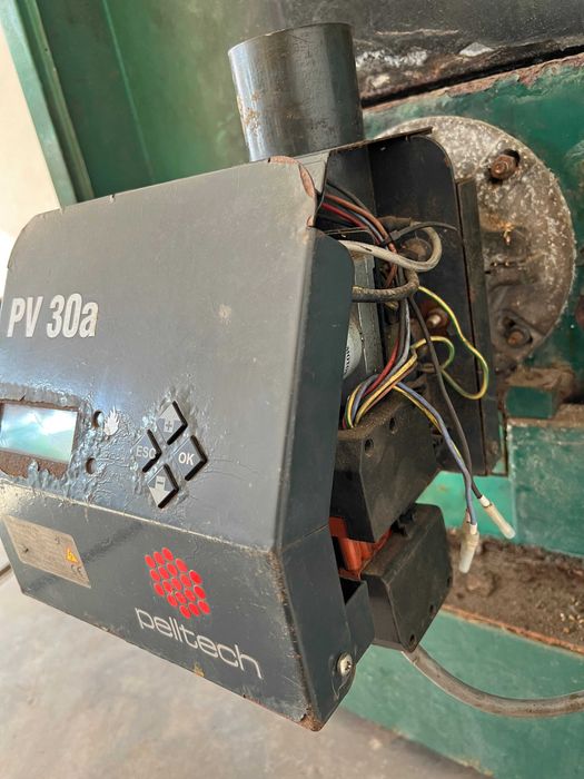 Queimador Pellets Peltech PV 30a + Sem-fim ZD 5GN Albergaria-A-Velha E Valmaior • OLX Portugal