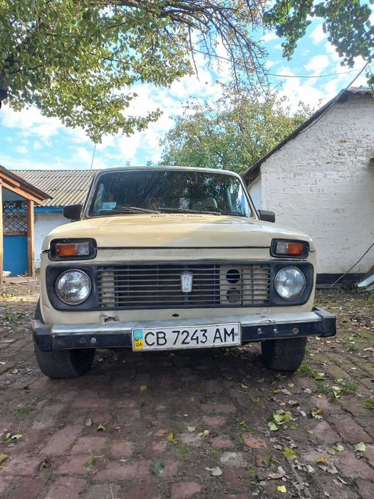ВАЗ 2121 нива 4х4: 900 $ - ВАЗ Борзна на Olx
