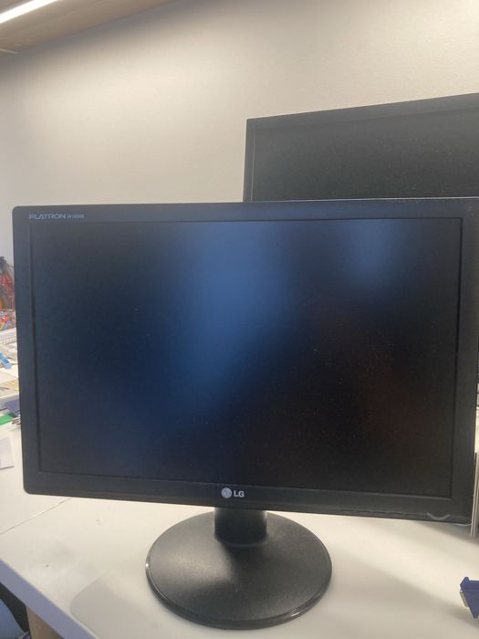 Monitor Lg Flatron W1934S Mina De Água • OLX Portugal