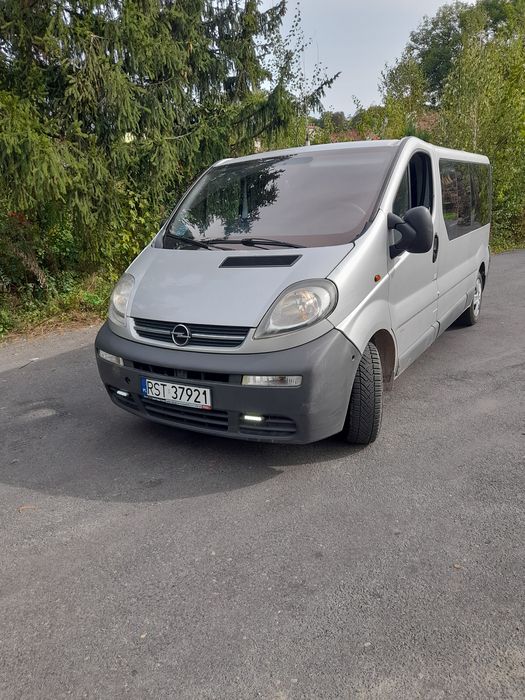 Opel vivaro 1.9 cdti 2005 rok Przemyśl • OLX.pl