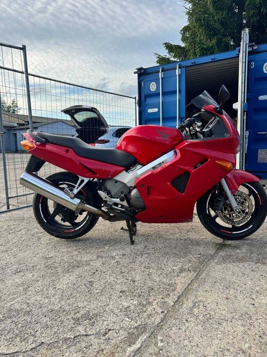 Honda VFR 800, 1999 rok – Okazyjna cena! Szamotuły • OLX.pl