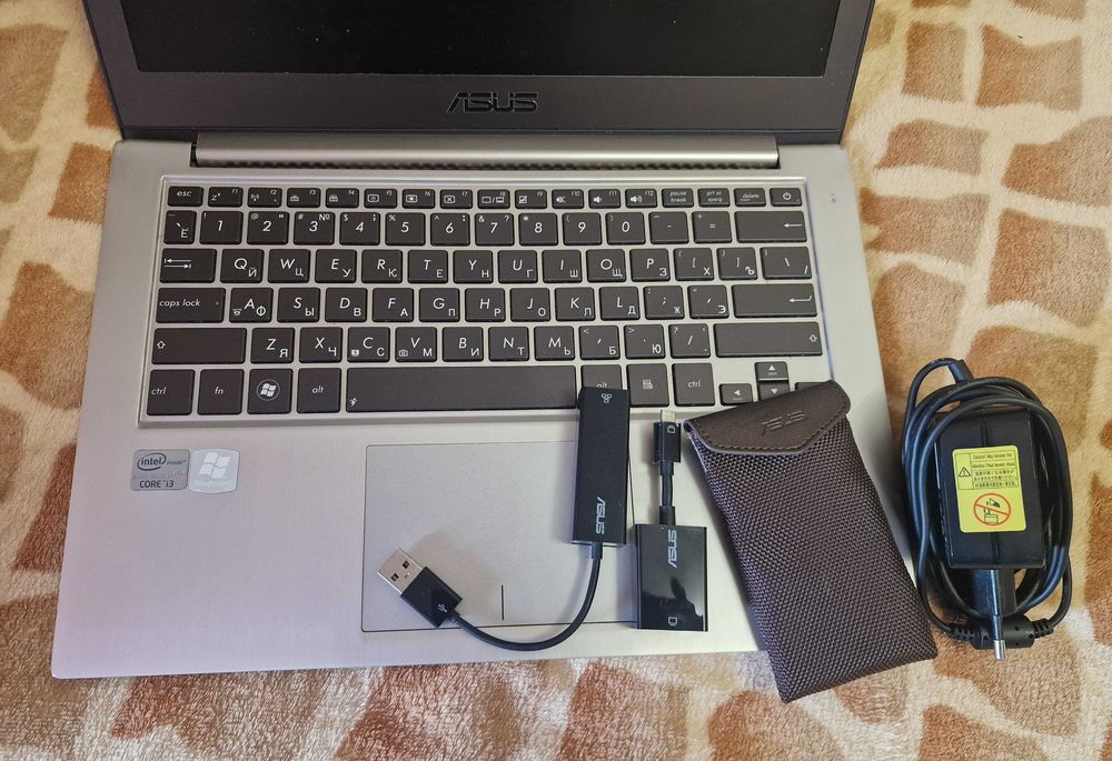 Asus ZenBook UX32a/13.3"/Core™i3 2367M/4GB/500GB/HD3000 2GB: 2 000 грн ...