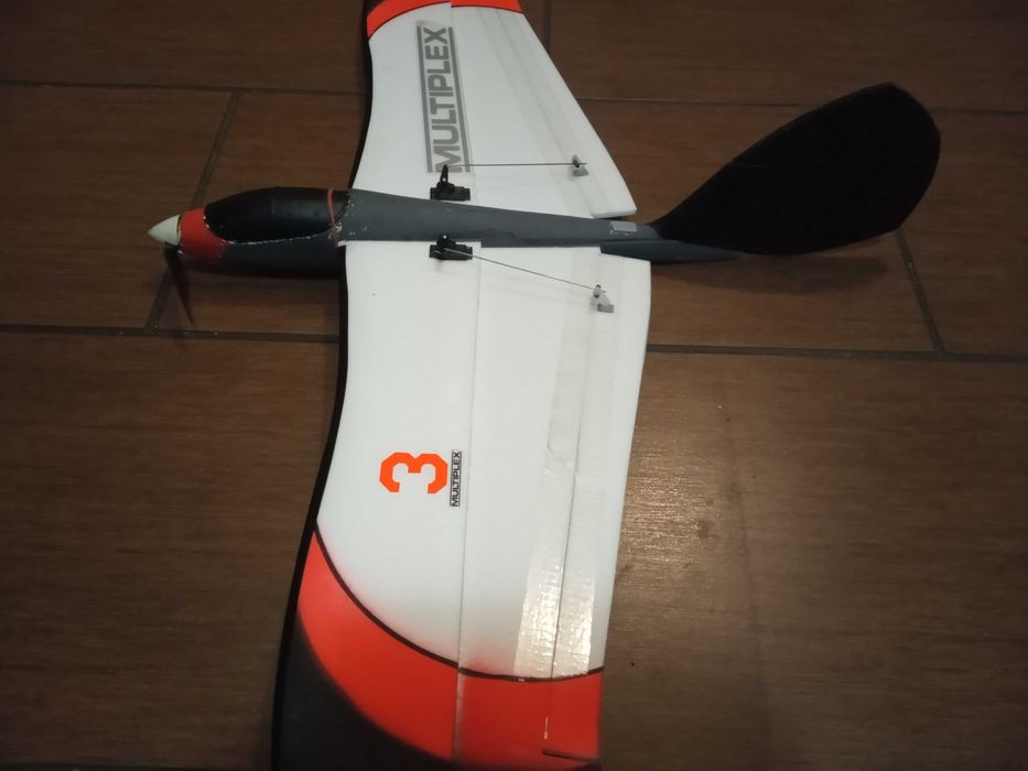 Szybowiec "Alula" RC wersja moto Radzionków • OLX.pl
