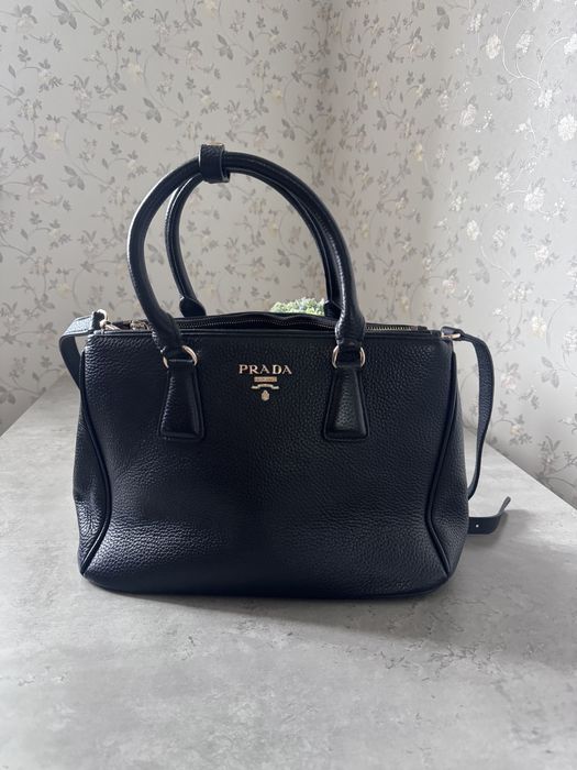 Prada Vitello Daino Double Zip шкіряна сумка оригінал італія 5 000 грн Шкіряні сумки