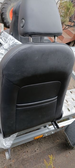 Fotele fotel prawy lewy tył komplet skoda octavia 3 HB octa hatchbacka ...