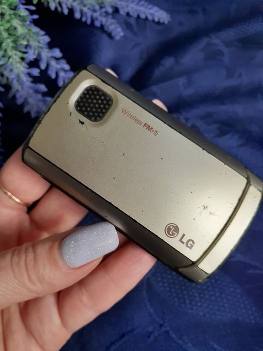 LG GB125 Champagne телефон мобильный раскладушка кнопки Экран 1.5": 249 ...