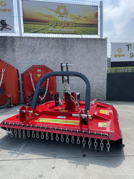 Capinadeira de trator 1,30 reforçada Fonte Arcada E Oliveira • OLX Portugal